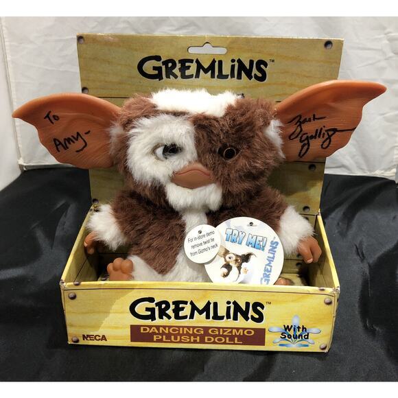 Neca | Toys | Gremlins Neca Deluxe Plush Doll Dancing Gizmo W Sound ...